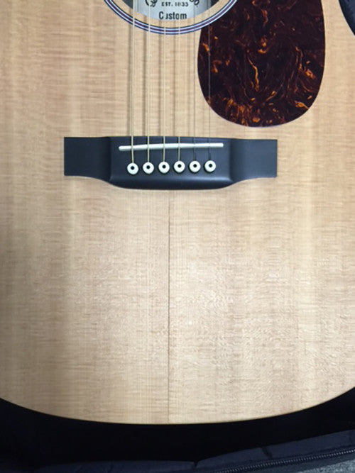 How to inspect a stringed instrument for humidity damage and how to he
